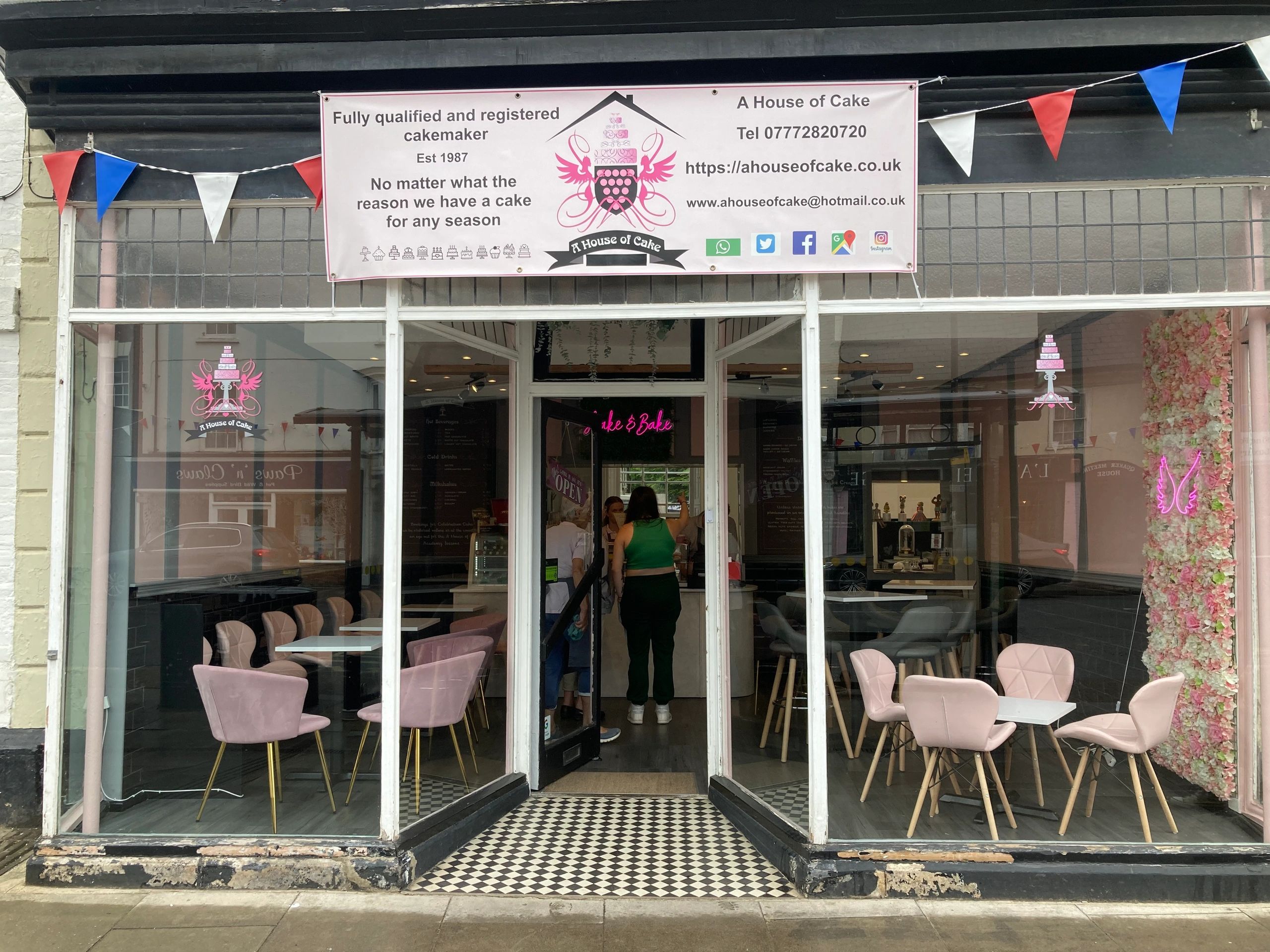 Cake, Bakery, Cupcakes - A House of Cake - Saltash, England